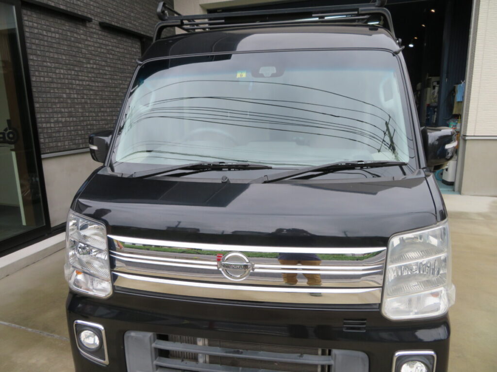 【日産 NV100クリッパーリオDR17W】 衝突防止機能付フロントガラス交換 【草加市よりご来店】 |フロントガラス交換 磨き 研磨 コート ...